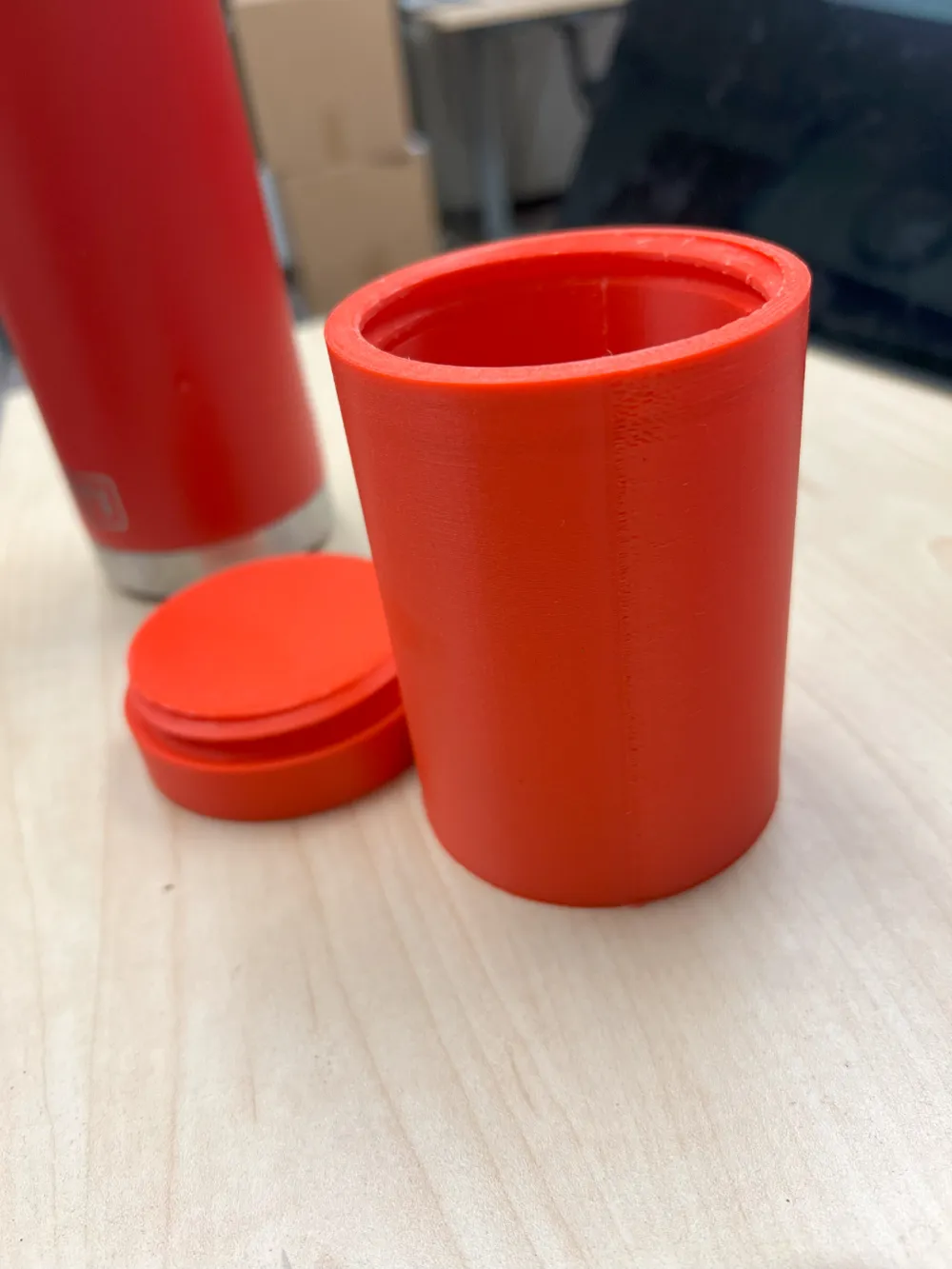 Tea Container and Threaded Lid - Free 3D Print Model - MakerWorld