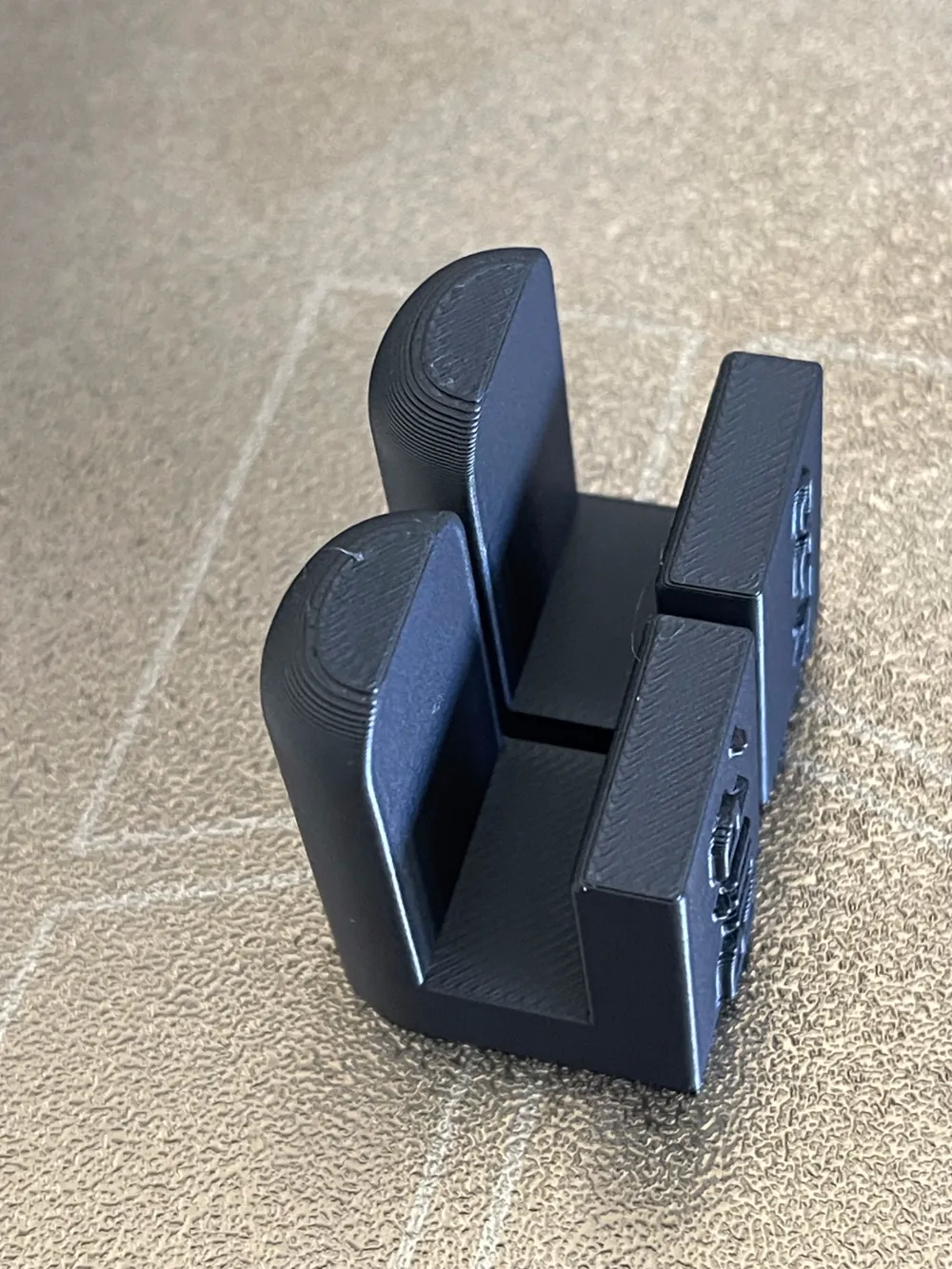 Lenovo Yoga 9 14-inch laptop stand riser by Rui P - MakerWorld