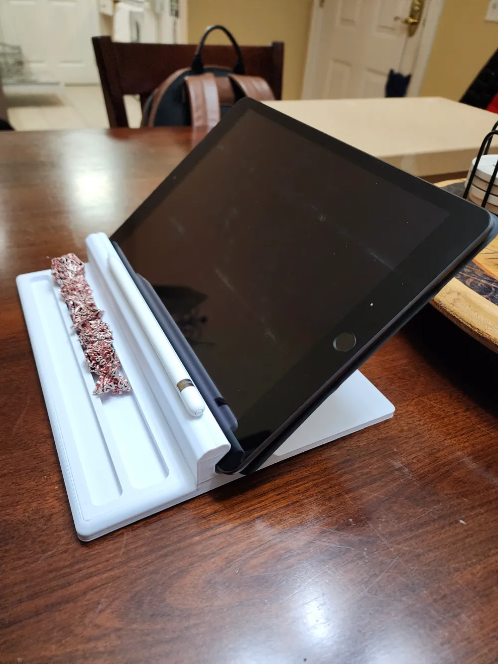 DND iPad / Tablet Stand with Integrated Dice and Stylus/Pen Tray by The ...