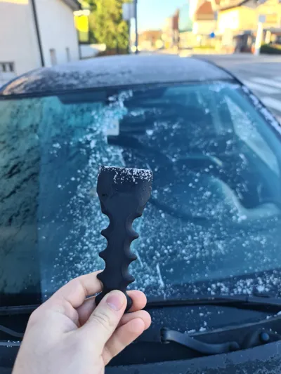 Ice Scraper - Eiskratzer by dnsztt3dprinting - MakerWorld