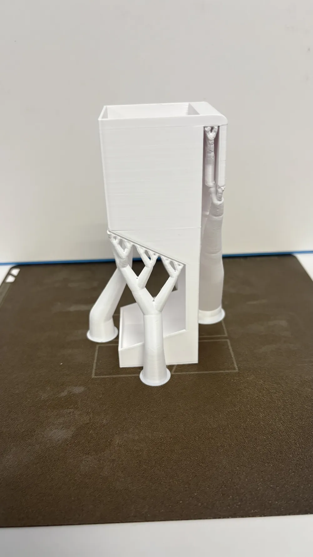 Fish tank feeder - Free 3D Print Model - MakerWorld