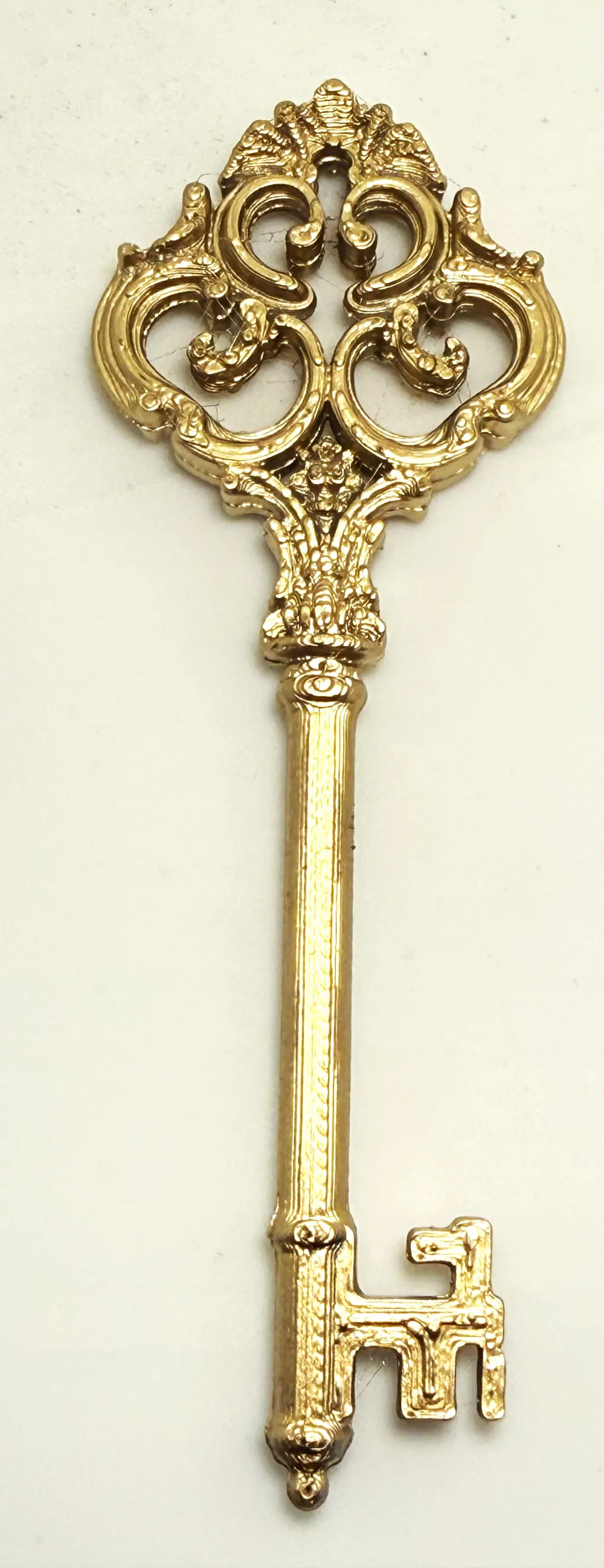 Royal Ornate Decorative Treasure Key - Free 3D Print Model - MakerWorld