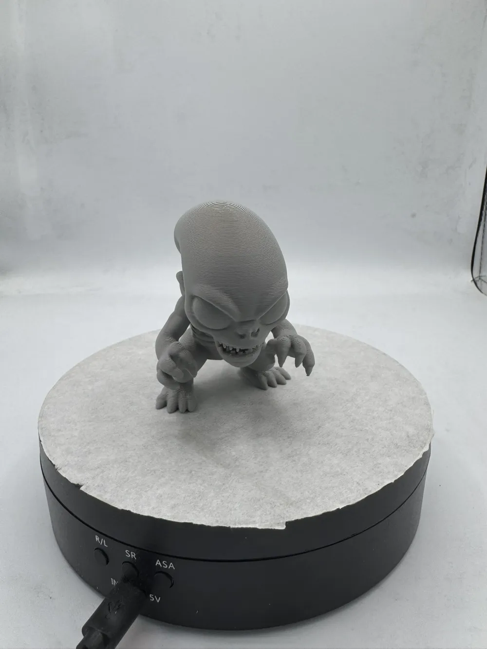 Cute Chibi Xenomorph Alien Monster - Free 3D Print Model - MakerWorld