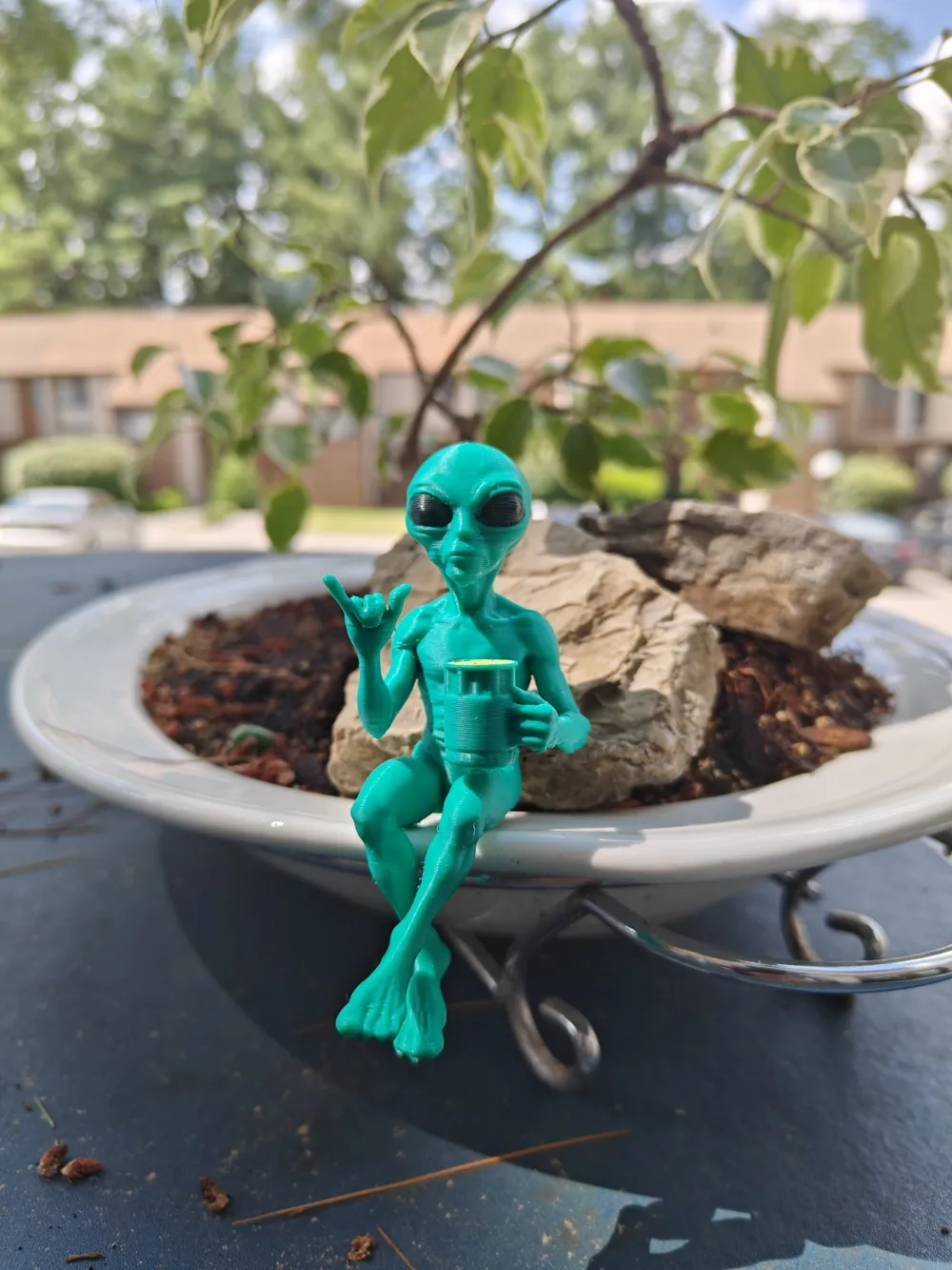 Chill Alien Figurine - Beer Buddy 'Marvin' by 3DMakerSpace MakerWorld ...