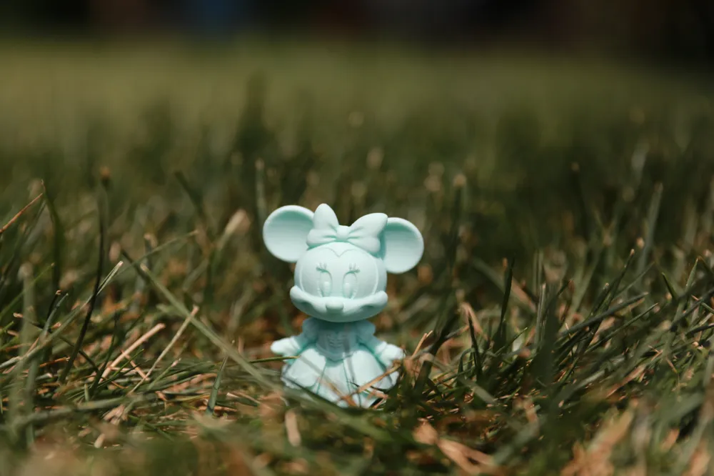 Minnie Mouse in Elsa Dress - Free 3D Print Model - MakerWorld
