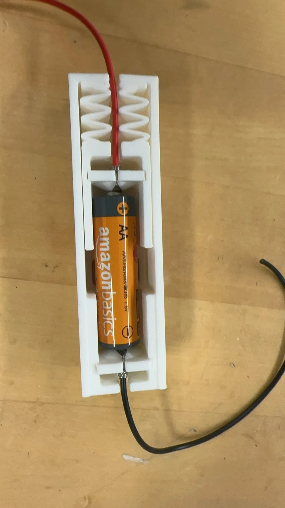 DIY AA Battery holder with lead – No Extra parts! by Little3Dpriiiinter ...