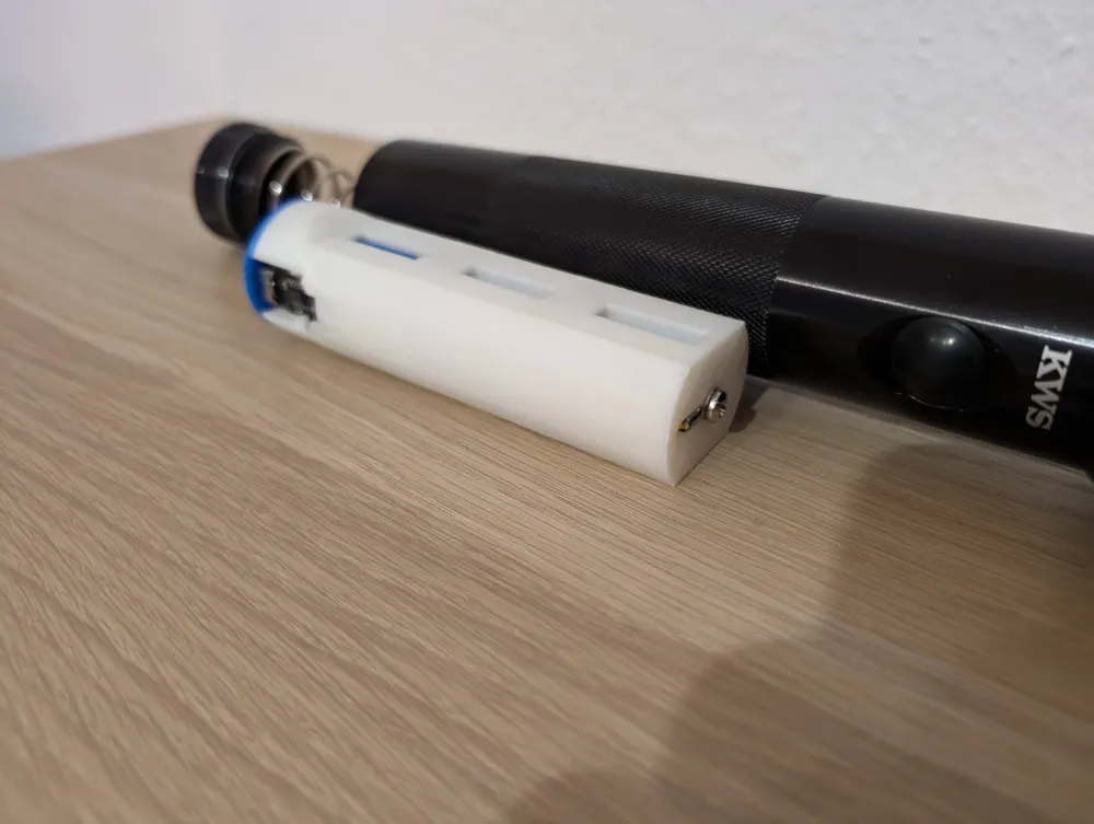 MagLite 2D USB-C charging 18650 battery conversion by chrisax212 ...