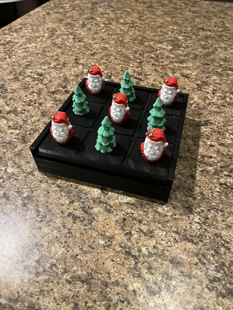 Santa and Christmas Tree Tic Tac Toe - Free 3D Print Model - MakerWorld