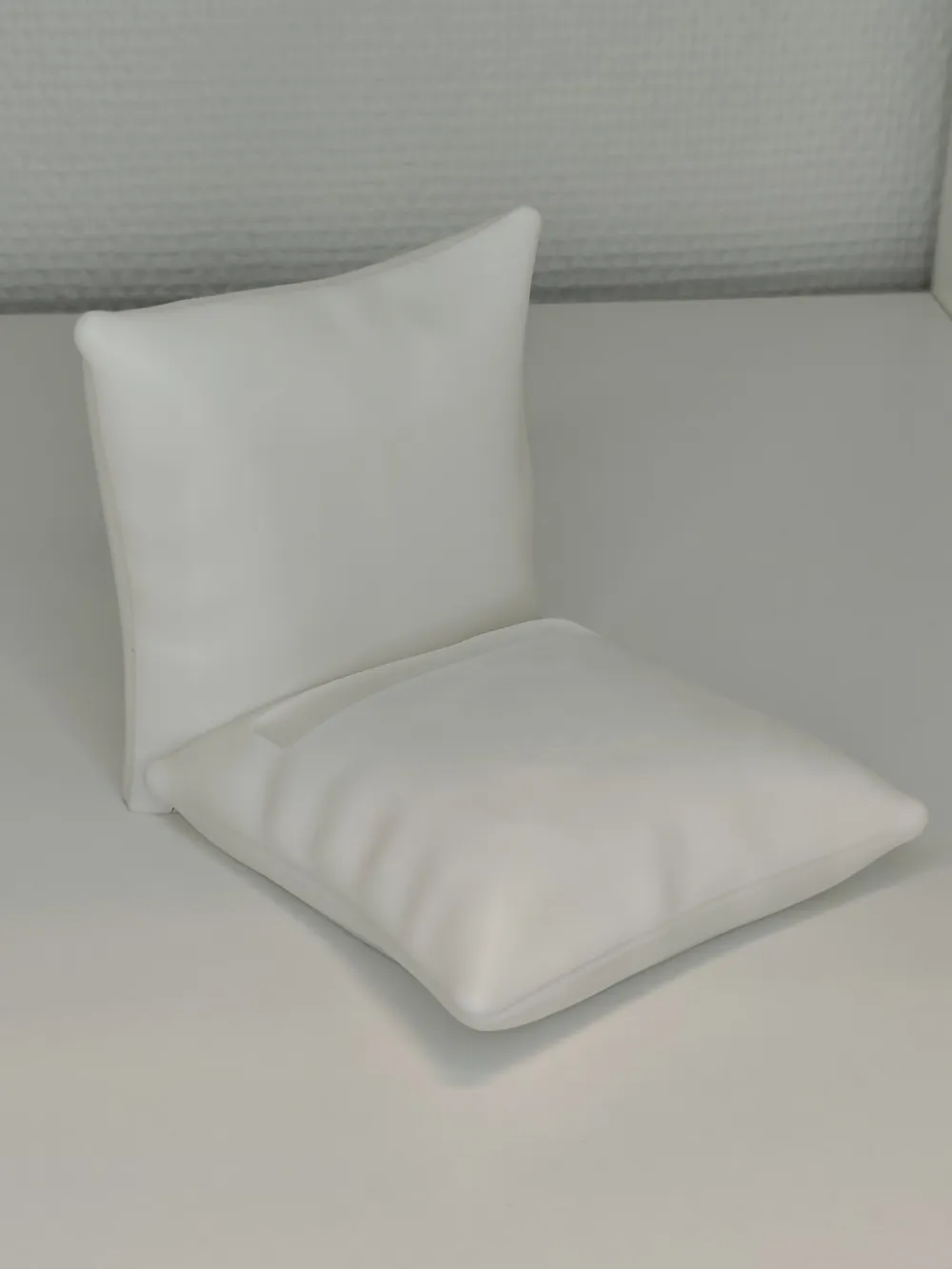 Modern Organic Pillow Phone Holder Stand - Free 3D Print Model - MakerWorld