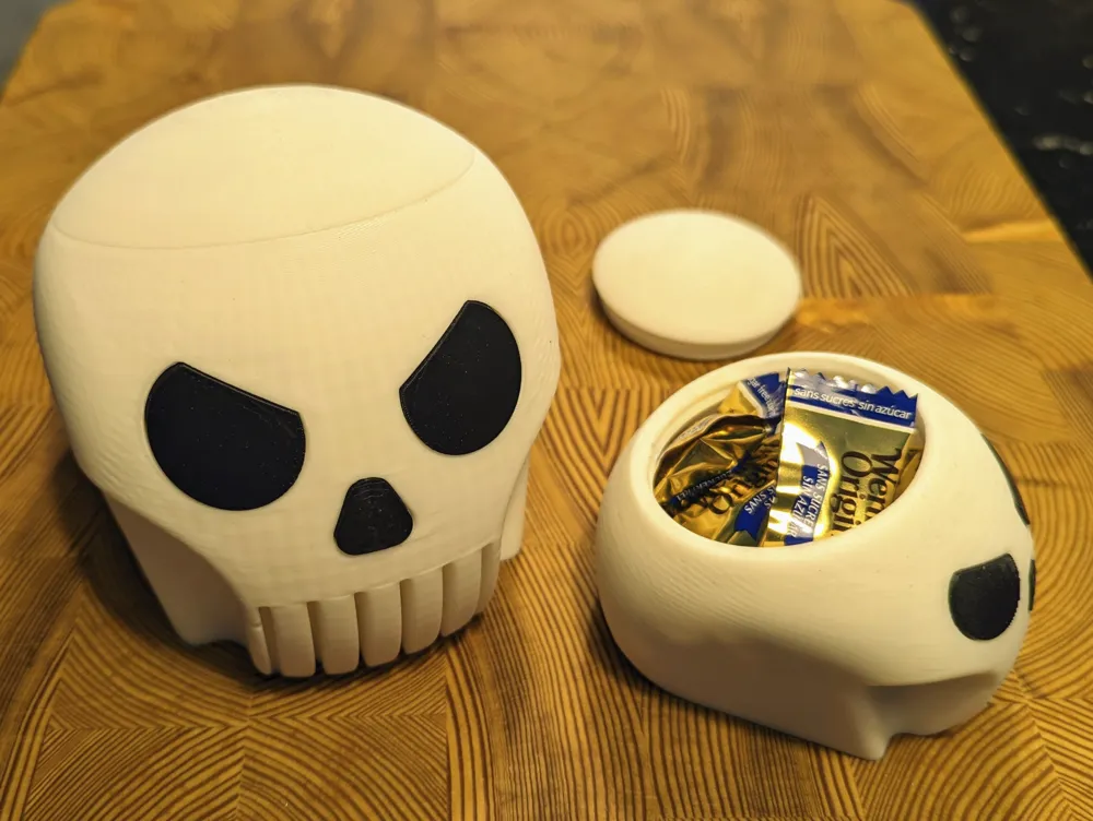 Abstract Skull Container by blecheimer - MakerWorld