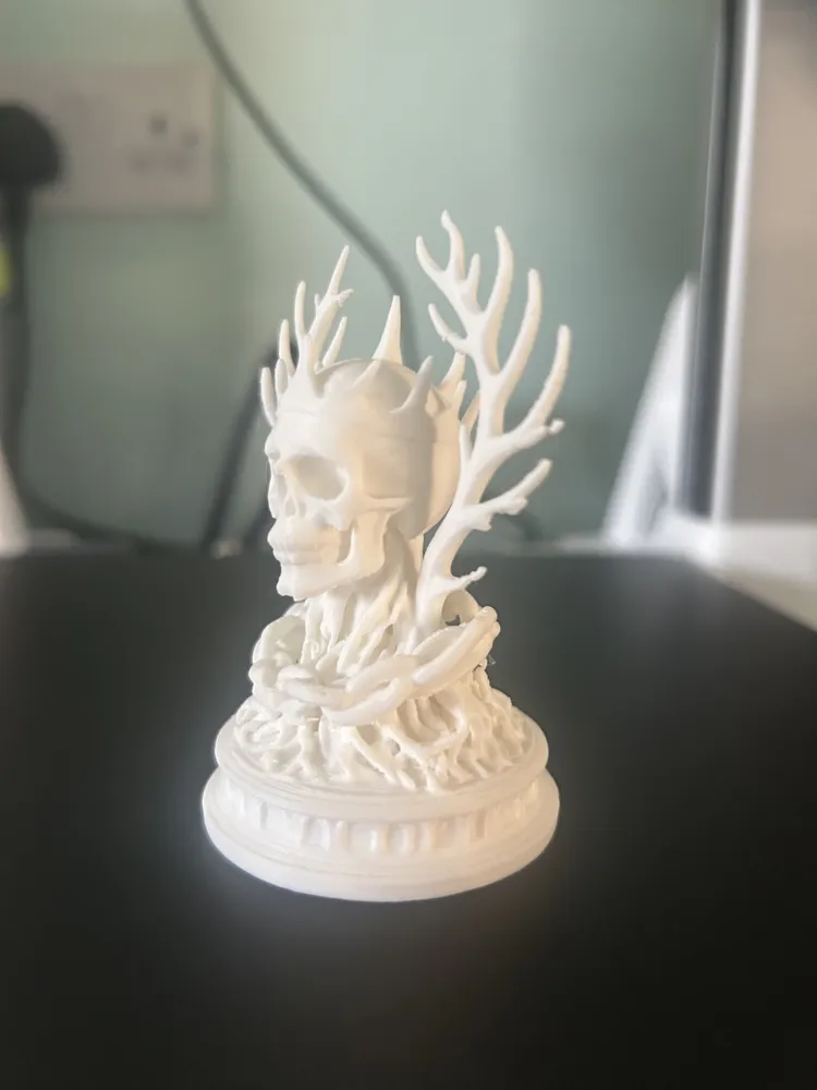 Crowned Roots of Silence by Disaster MakerWorld: Download Free 3D Models