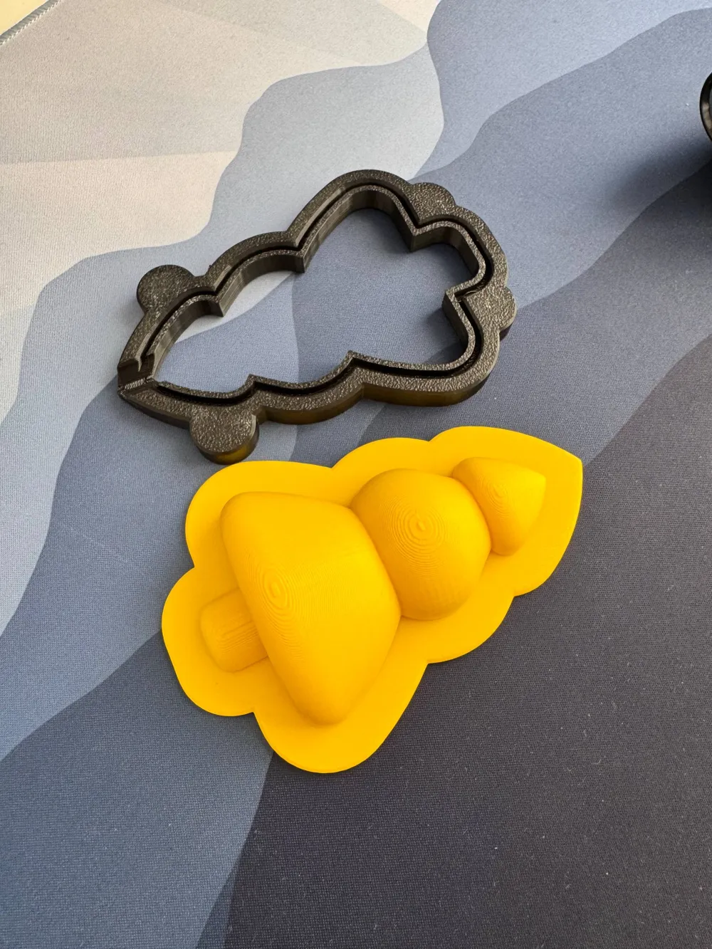 Thermoformed Christmas tree bauble - Free 3D Print Model - MakerWorld