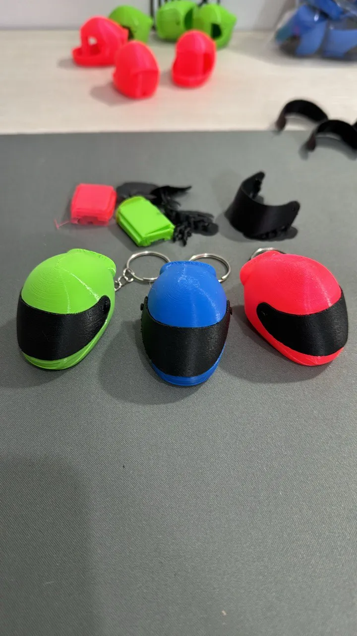 Helmet Keyring by Mc2.project3DMakerWorld: Download Free 3D Models