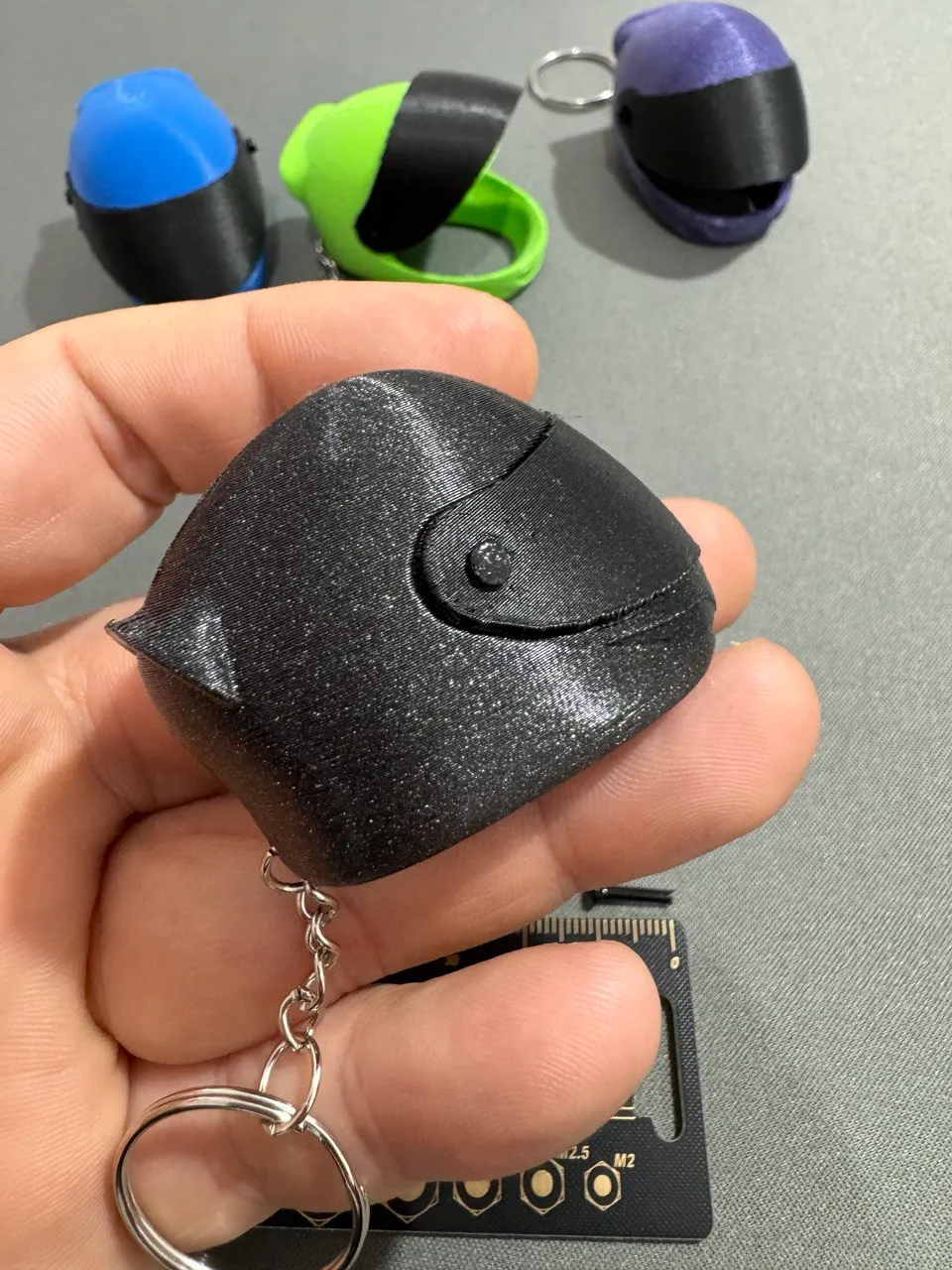 Helmet Keyring by Mc2.project3D MakerWorld: Download Free 3D Models