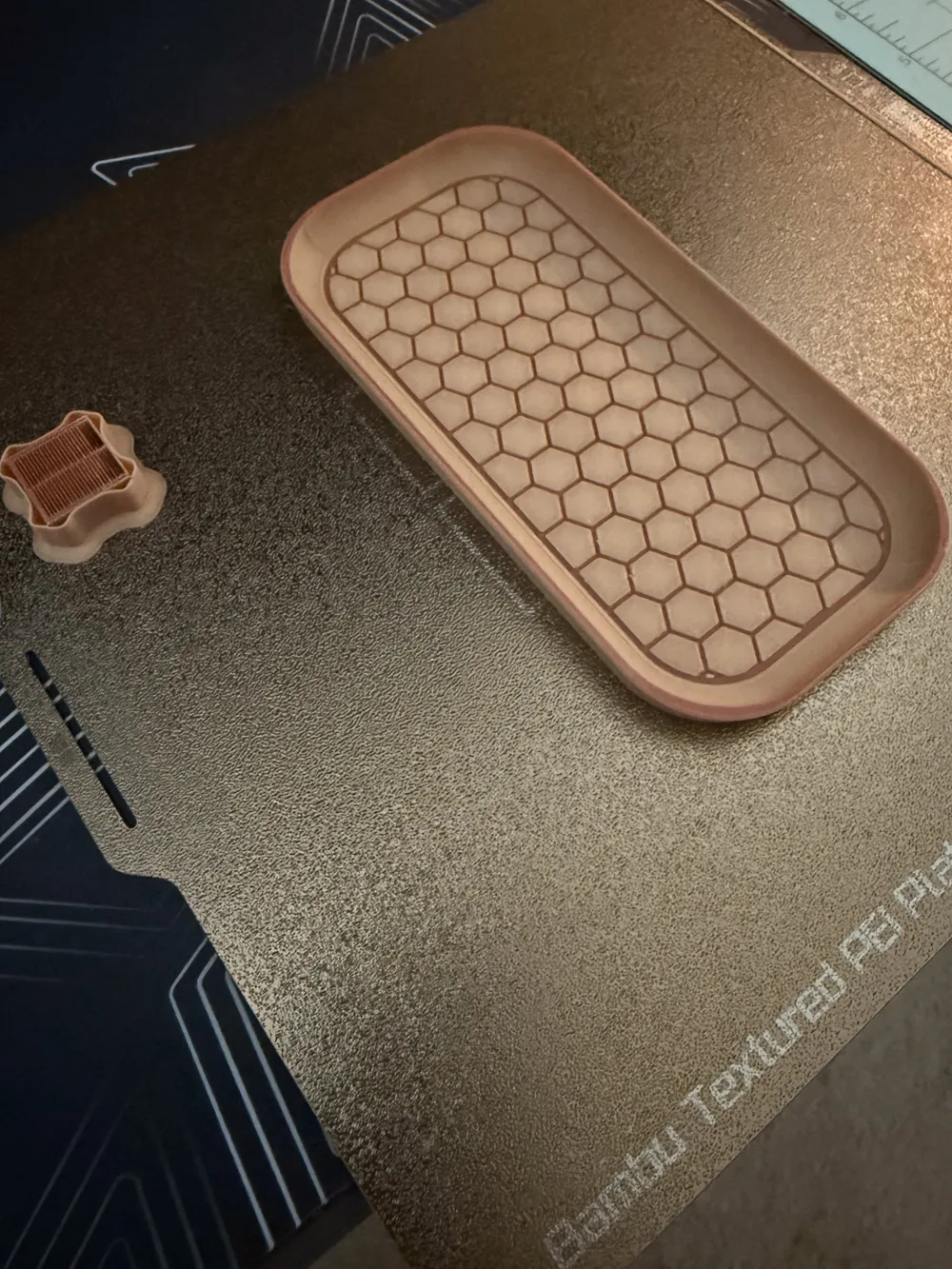 Bandeja de Mesa - Hexagonal - Moderna por fajitas21 MakerWorld: Baixe modelos 3D gratuitos