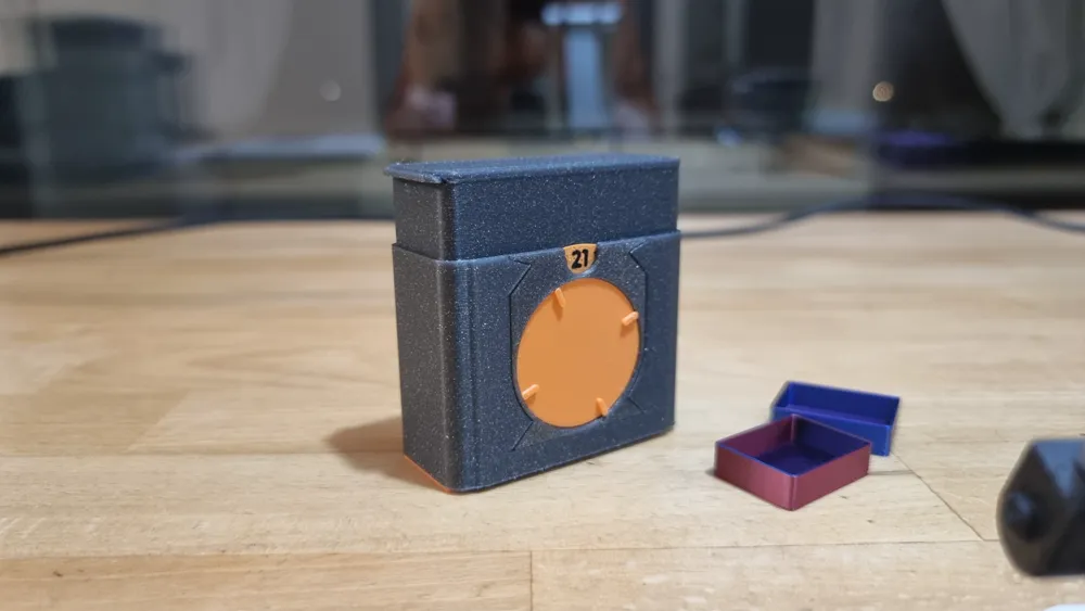 The Ultimate Snuff (or small item) Dispenser by _aron_ - MakerWorld