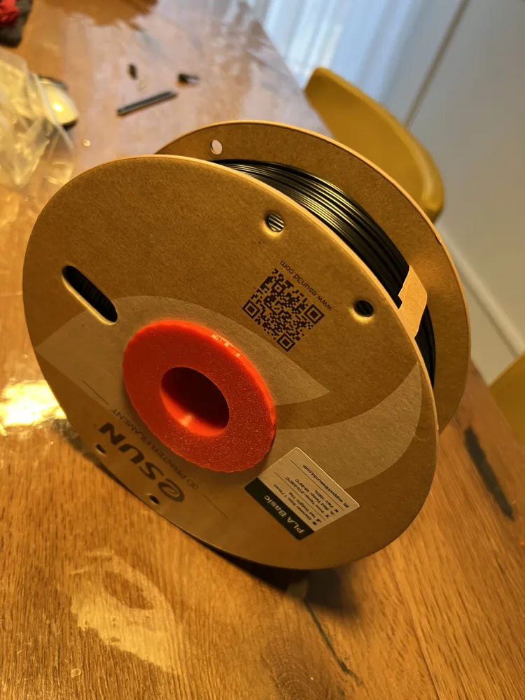 Spool Screw by Aku MakerWorld: Download Free 3D Models