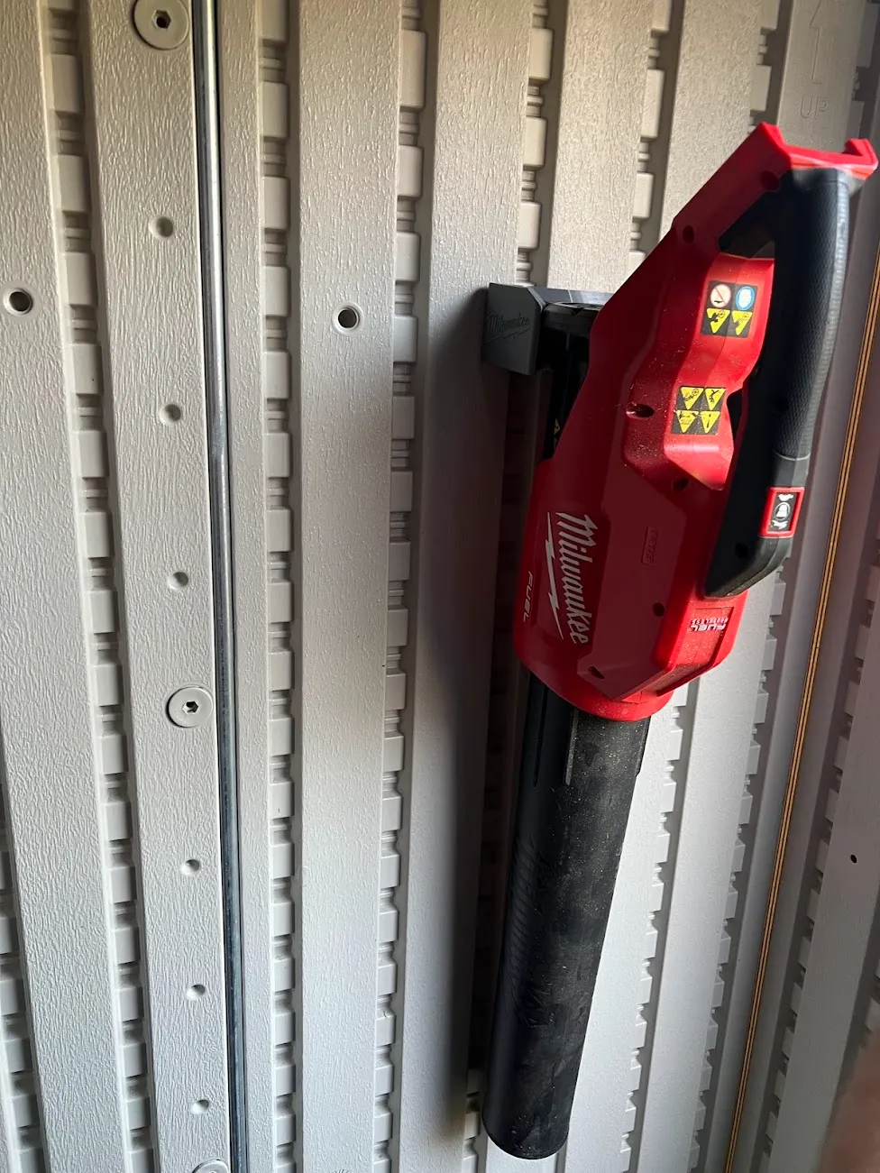 Milwaukee M18 Blower SUNCAST SHED Wall mount+screw Remixed by LivBigSki ...