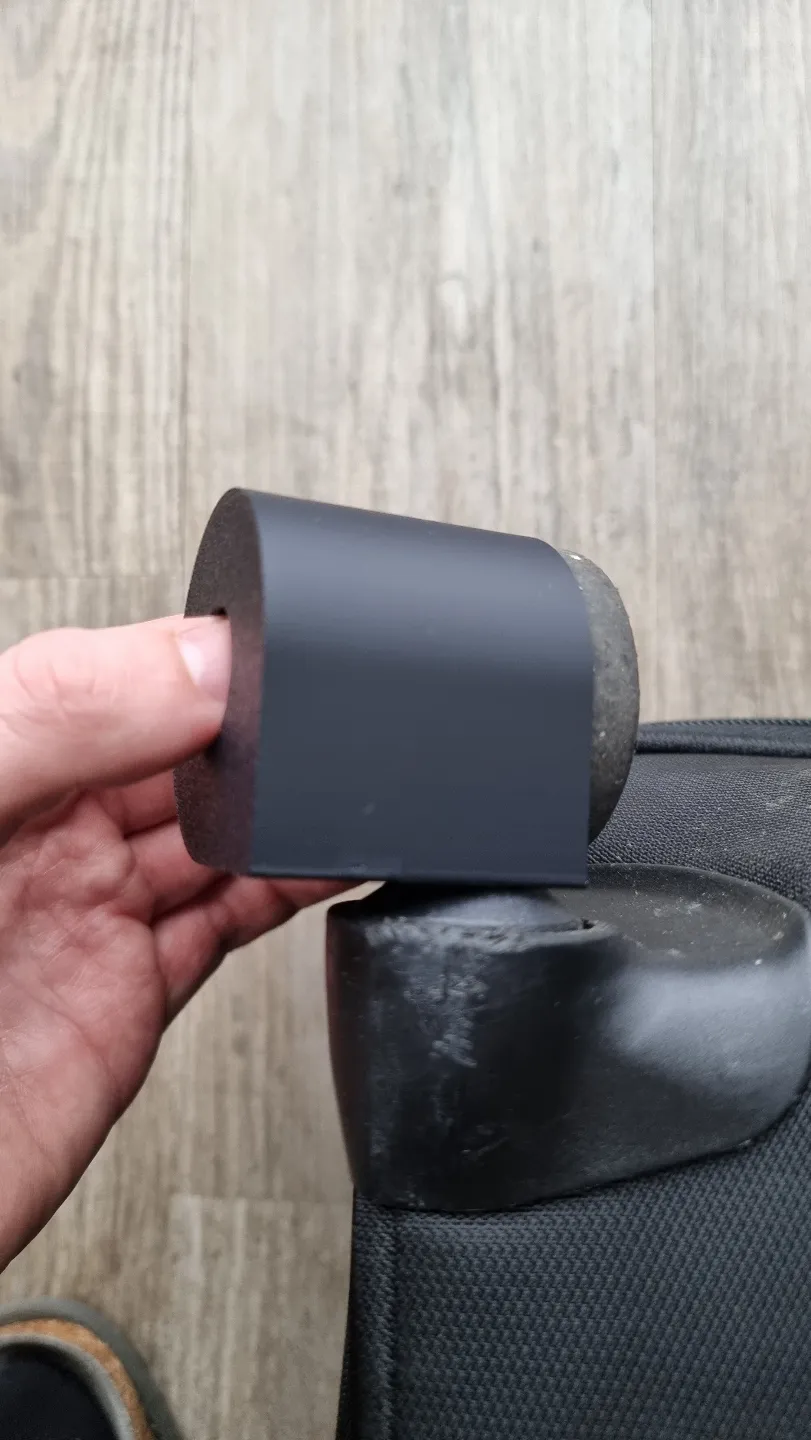 Trolley Wheel Cap by Hyperion90 - MakerWorld