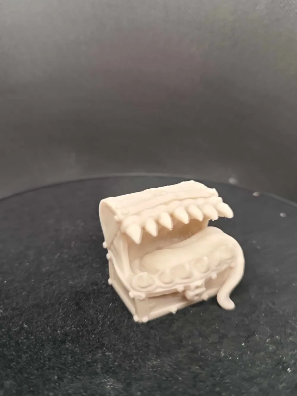 DnD mini Monster Mimic Dungeon and Dragon RPG by drakeforge3d - MakerWorld