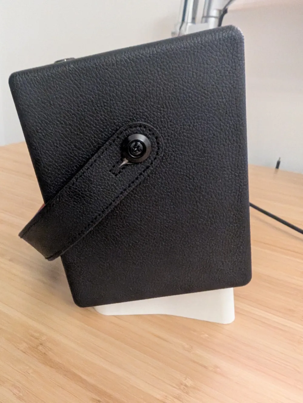 Positive Grid Spark Mini stand - Free 3D Print Model - MakerWorld