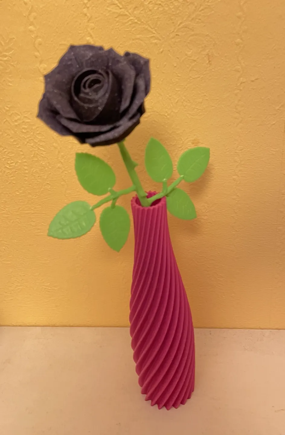 Single-flower vase - Free 3D Print Model - MakerWorld