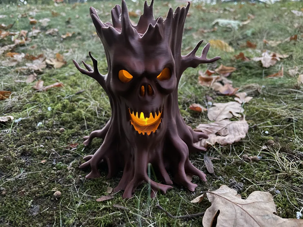 Halloween haunted tree stump candle light by DIY Wizard MakerWorld ...