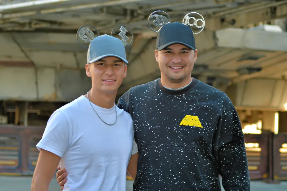 Mickey Ears Lower Connector - Free 3D Print Model - MakerWorld