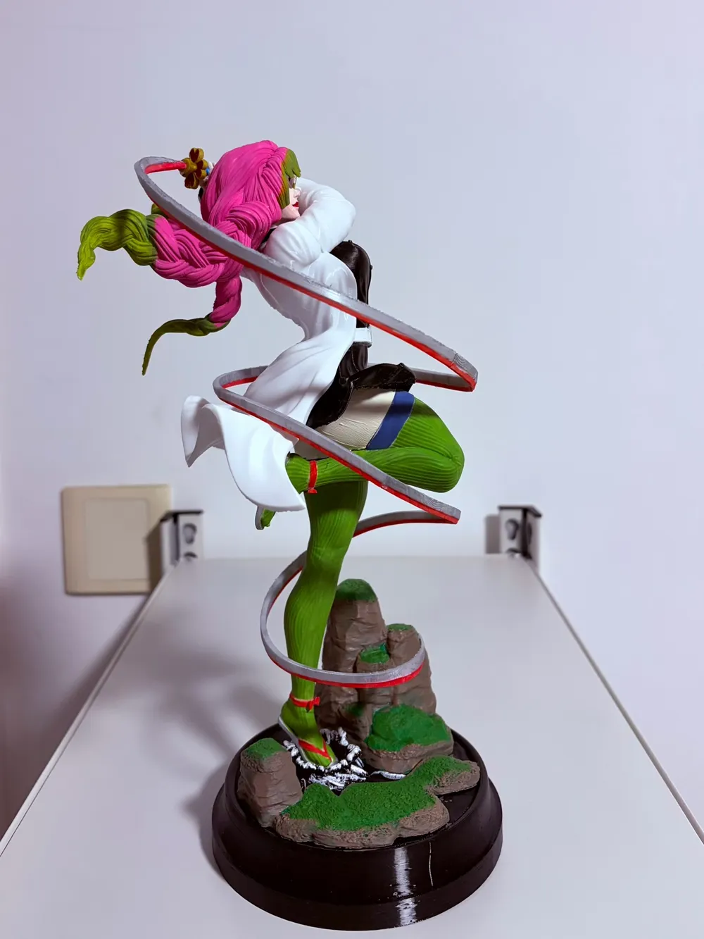 Demon Slayer Kanroji Mitsuri (かんろじ みつり) Elegant Standing Pose Figure ...