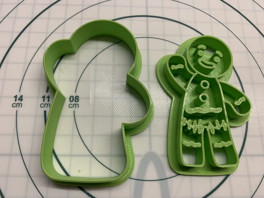 Gingerbread man cookie cutter by Coarse - MakerWorld