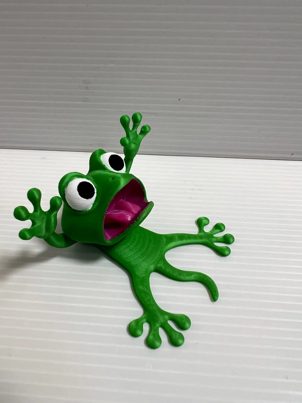Squashed Frog Bookmark - Free 3D Print Model - MakerWorld