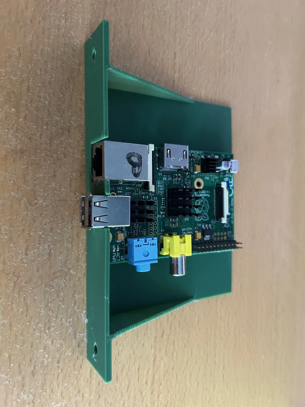 MicroLab Raspberry Pi B tray Remixed by Tazdevl - MakerWorld