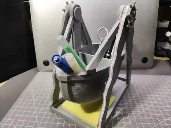 Pen container (corsair styling) by stephen_WS - MakerWorld