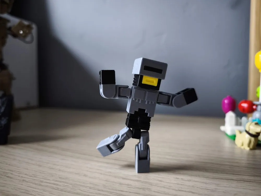 Minecraft Style Articulated Robocop by Spennolio MakerWorld: Download ...