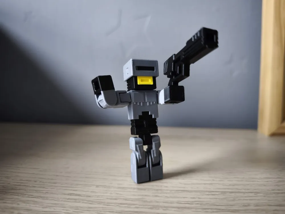 Minecraft Style Articulated Robocop by Spennolio MakerWorld: Download ...