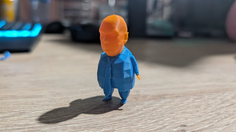 CALVO Donald Trump de terno - Modelo gratuito para impressão 3D ...