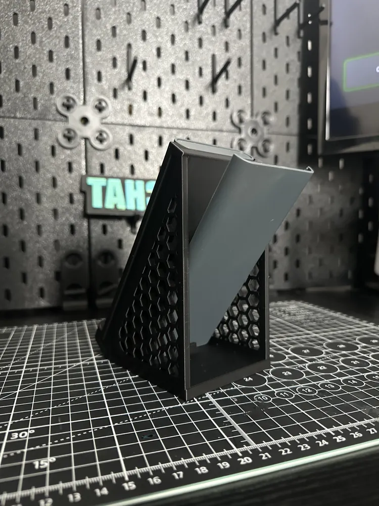 HIVE Screwdriver Holder by TAH3DGeek MakerWorld: Download Free 3D Models