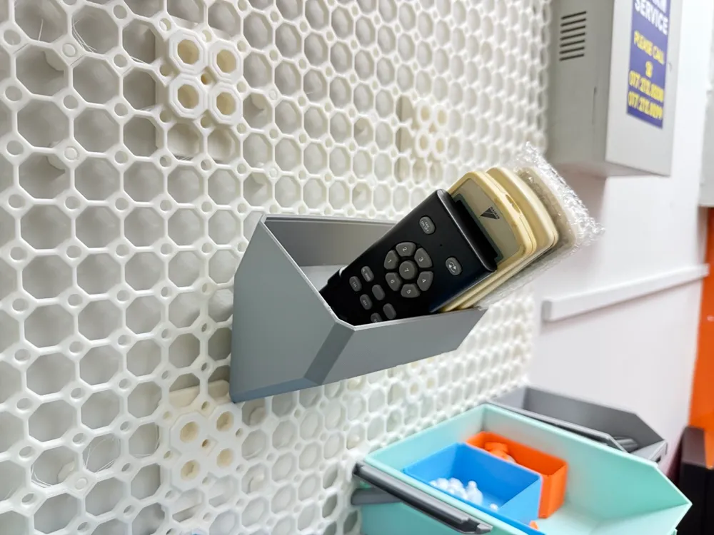 Tilted Bins for Multiboard - 3x2 (various heights) by CY - MakerWorld