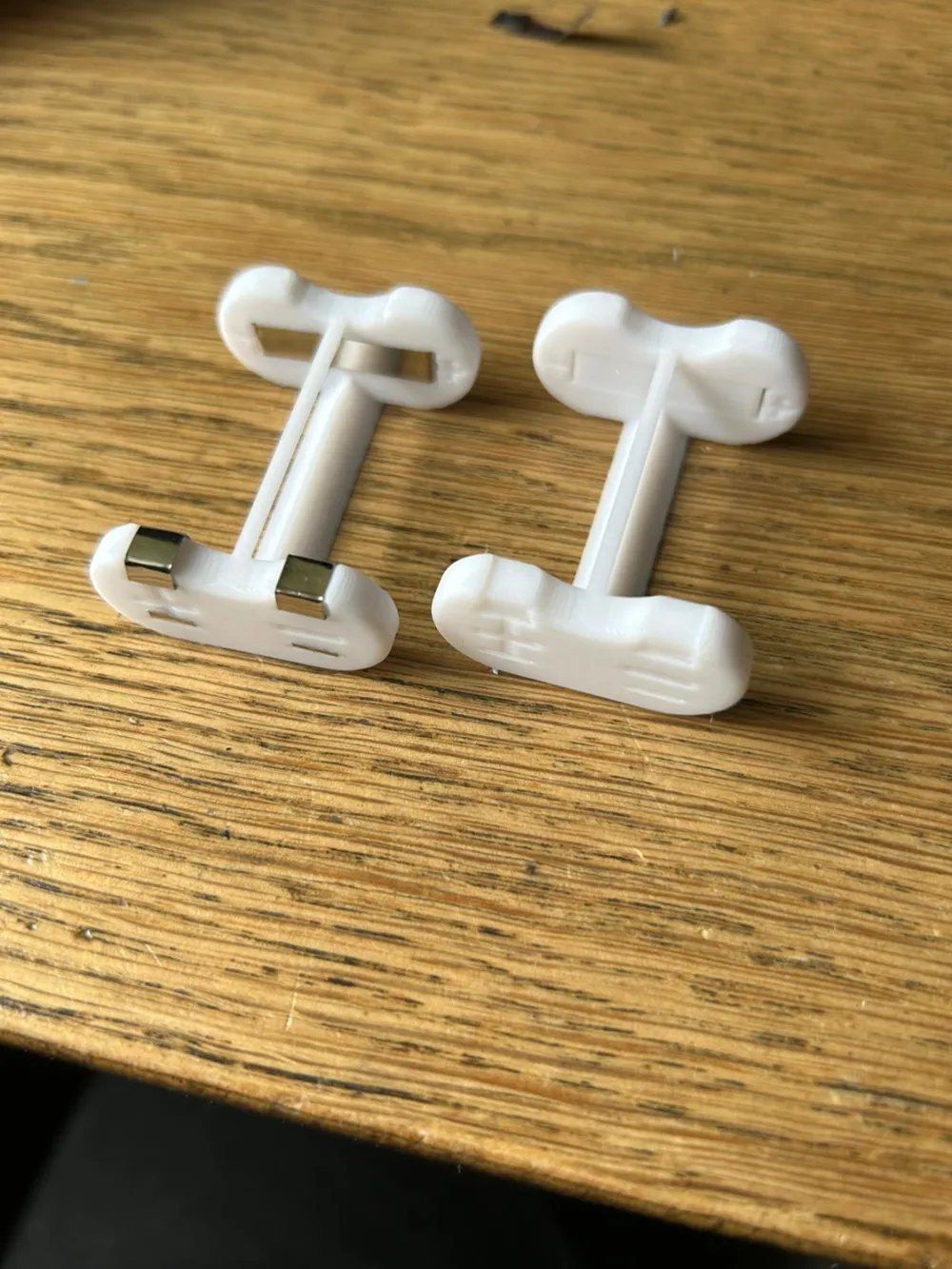 2CR5 6V adapter for 2 3V batteries / CR123 batteries - Free 3D Print ...