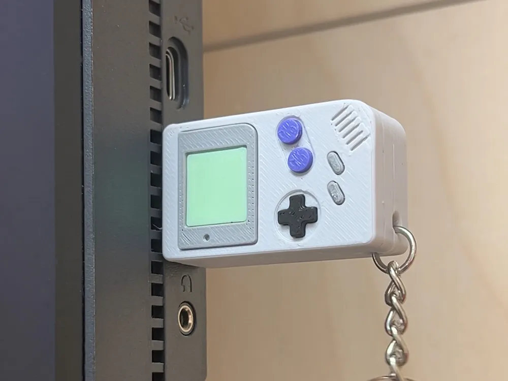 Game Boy FAT32 - Fidget Toy + USB Flash Drive by One Maker Show ...
