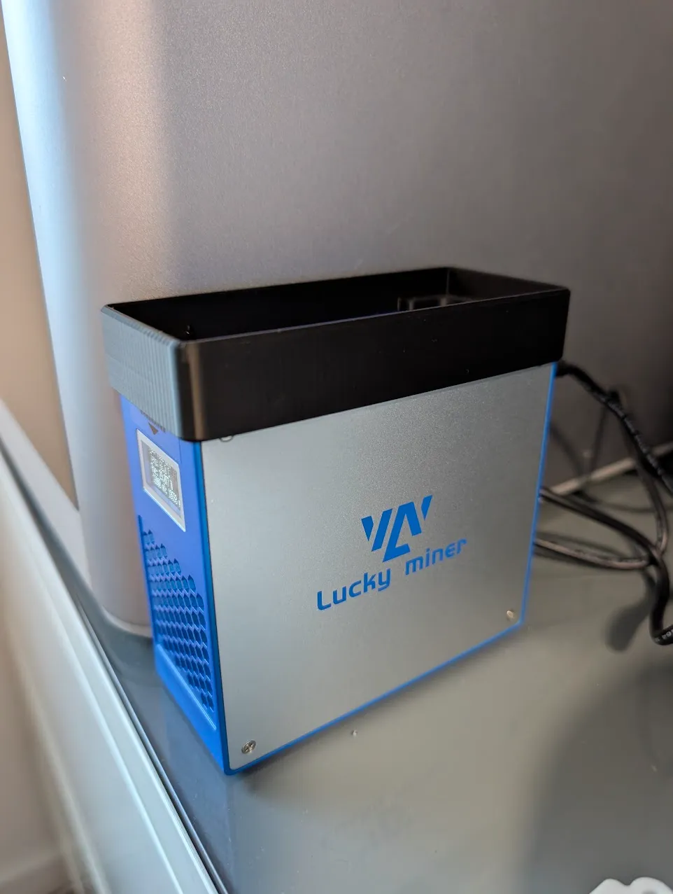 LV07 Lucky Miner Frame V0 by CRYPTO DESIGN - MakerWorld LV07 Lucky Miner Frame V0 by CRYPTO DESIGN - MakerWorld