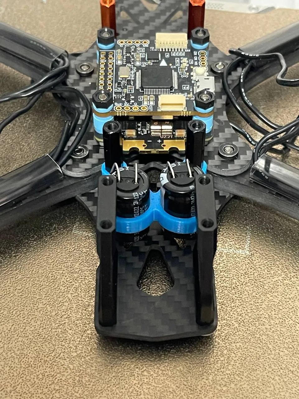 Apex EVO 5 Dual Capacitor 35V 1000µF by Zorya_FPV MakerWorld: Download ...
