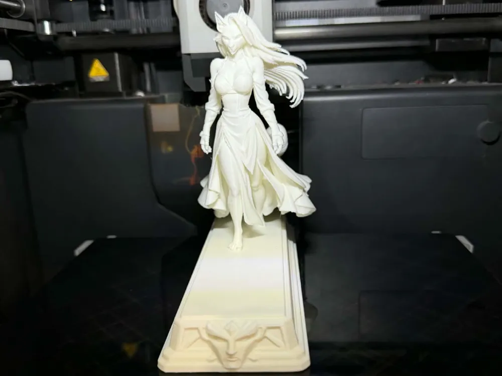 Loona wolf inspired model - Free 3D Print Model - MakerWorld