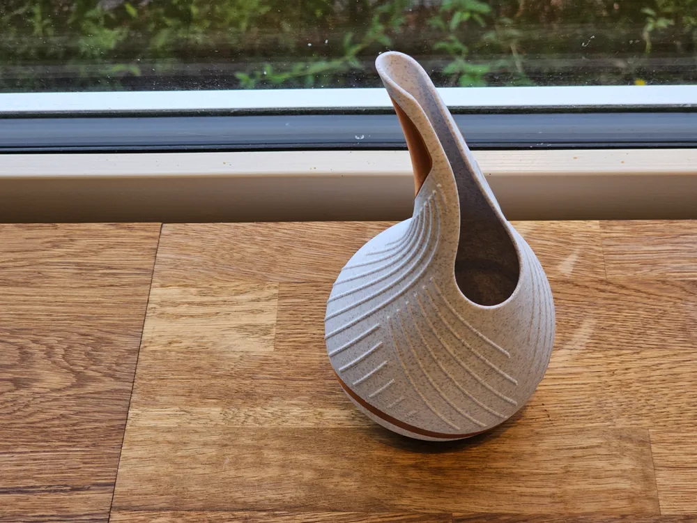 Watering can (Droplet) - Free 3D Print Model - MakerWorld