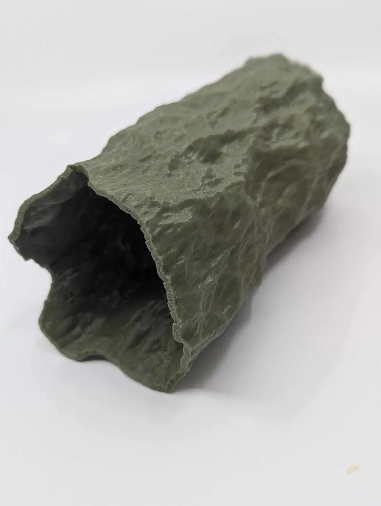 Wood Log Reptile Hide, log with texture - Free 3D Print Model - MakerWorld