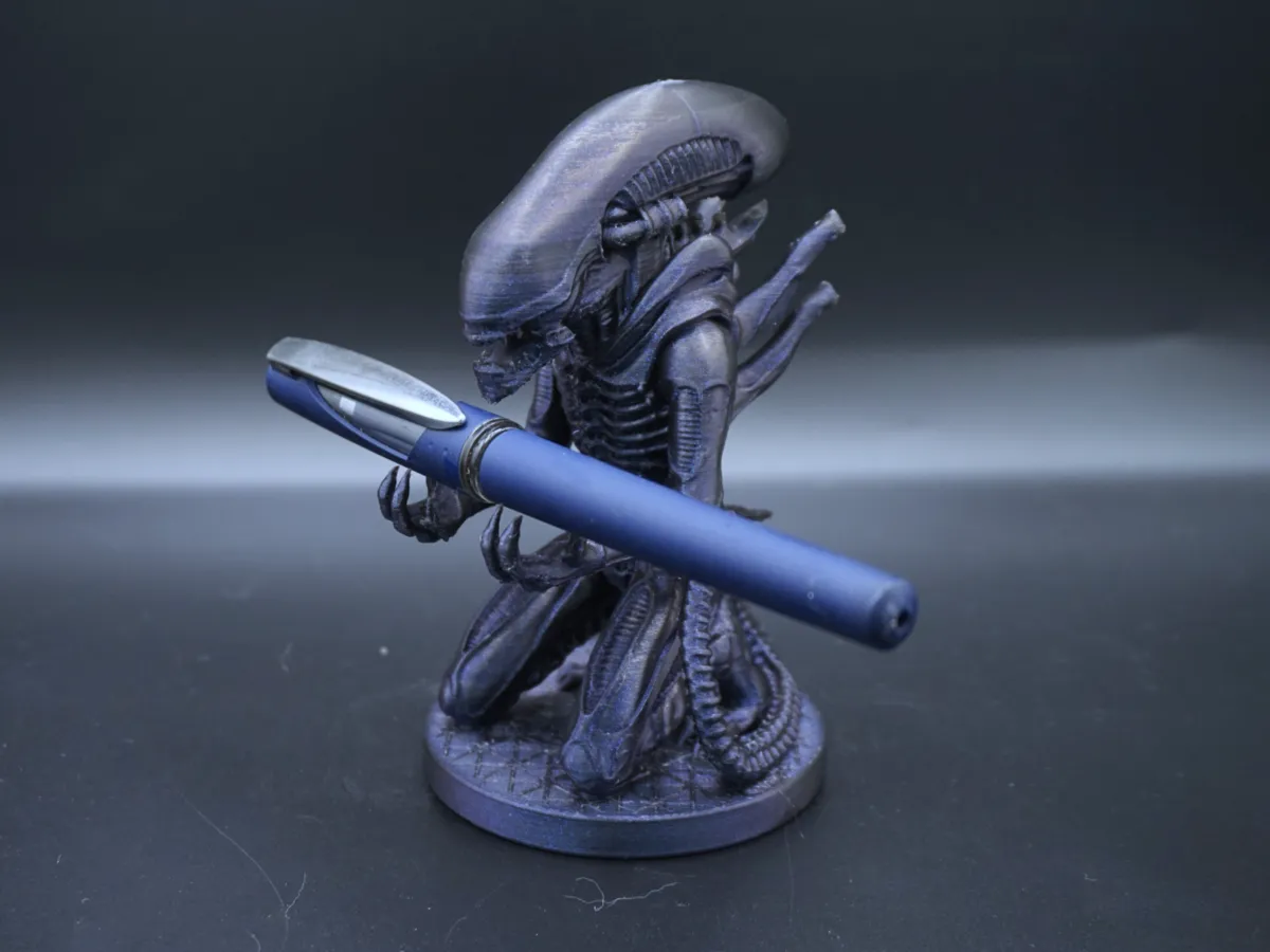 Alien Xenomorph Pen Holder - Free 3D Print Model - MakerWorld