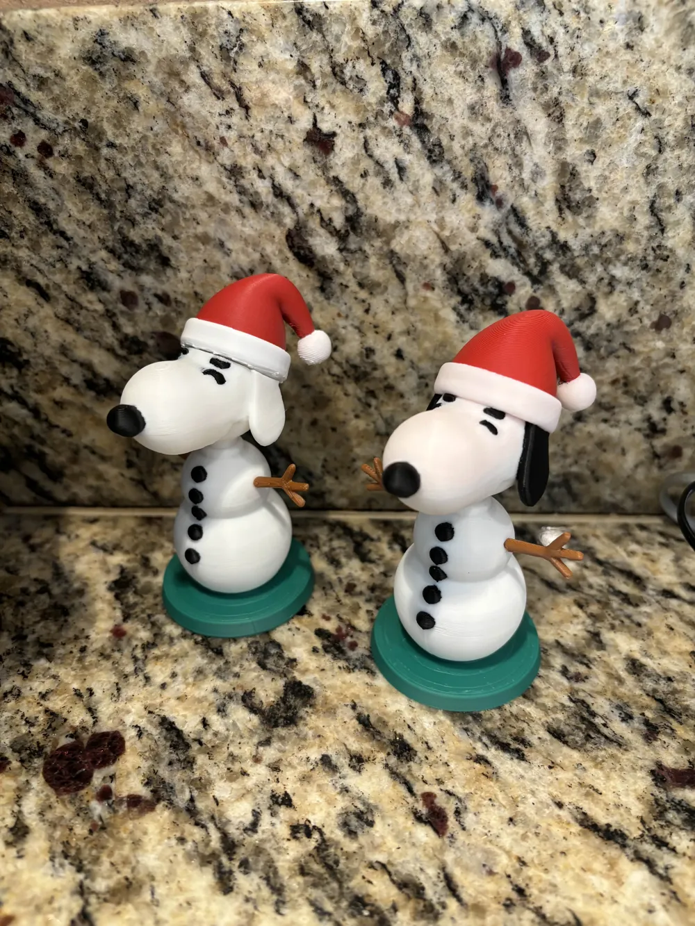 Snoopy Christmas Snowman \ Paint your own Snoopy - Free 3D Print Model ...