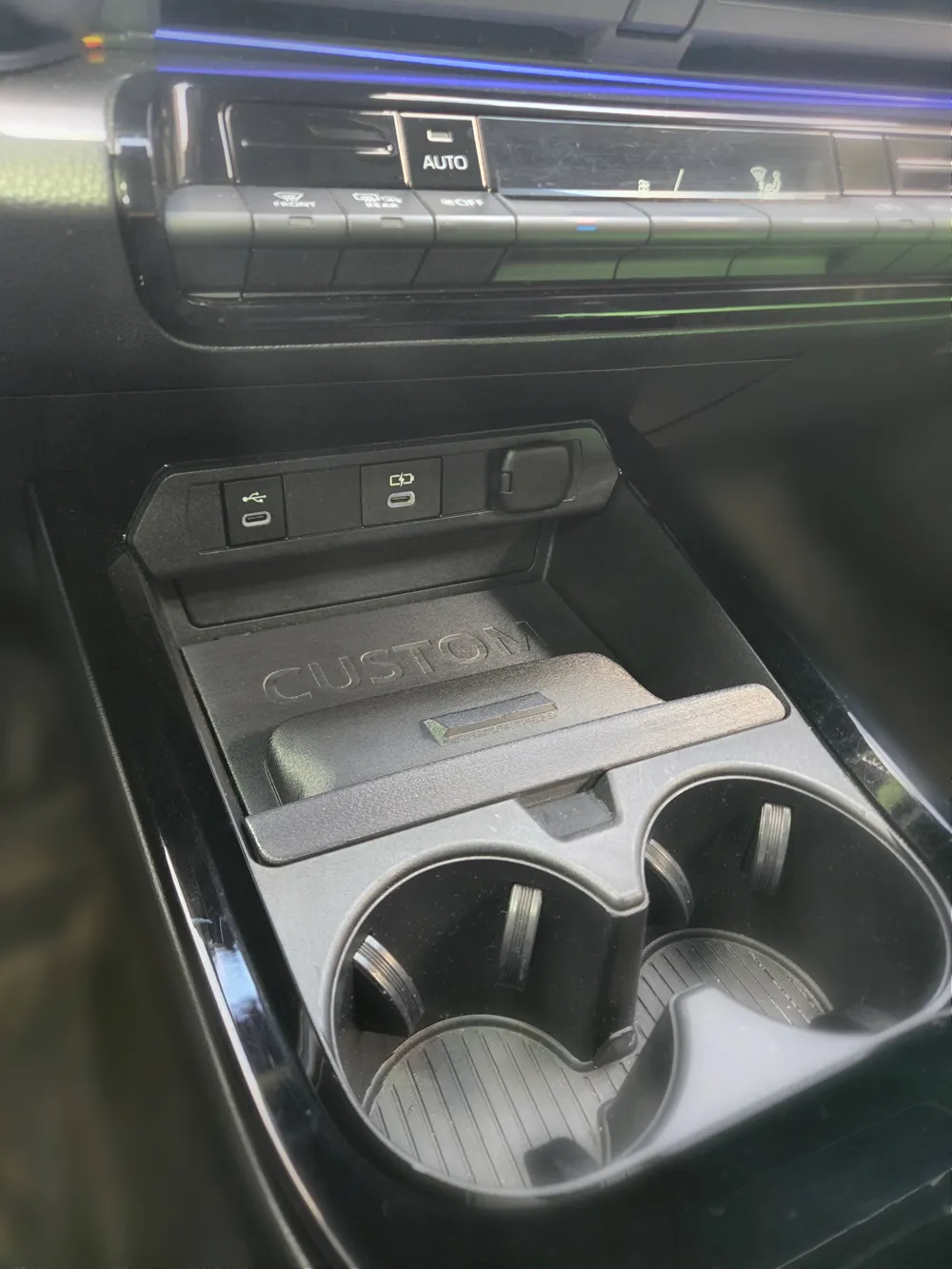 Prius Gen 5 Custom Tray - Glasses Holder with Lid by user_3959037702 ...