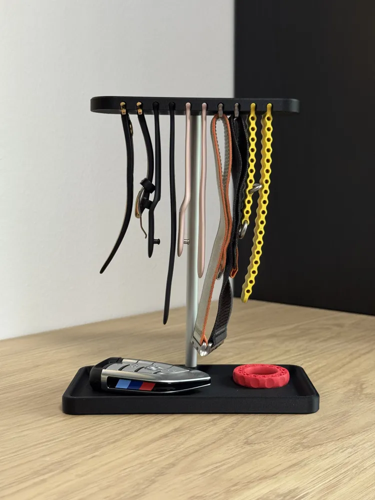 Parametric Apple Watch Band Display Stand by Sallar MakerWorld ...