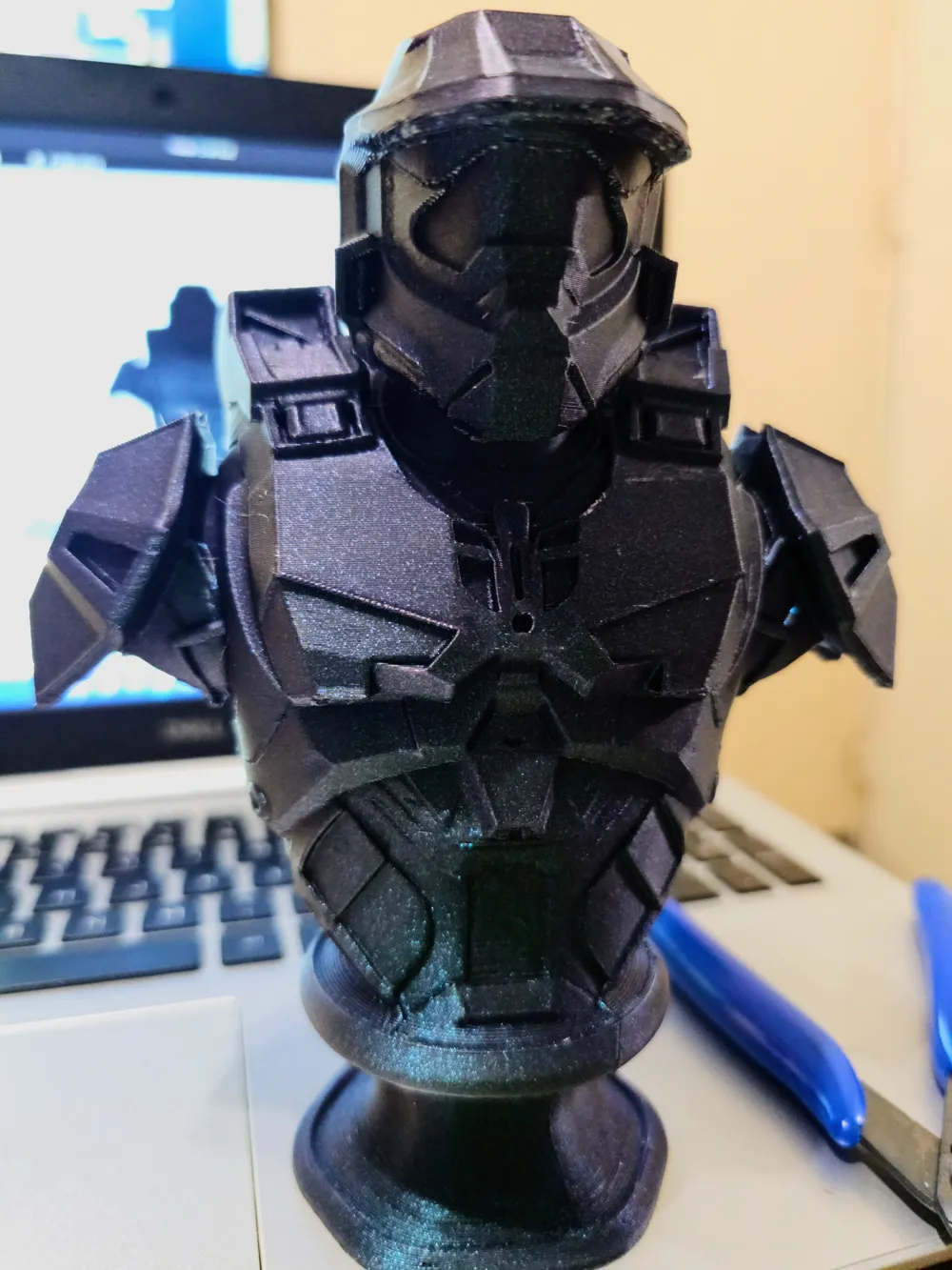 HALO Master Chief Bust by Capt Jorge MakerWorld: Download Free 3D Models